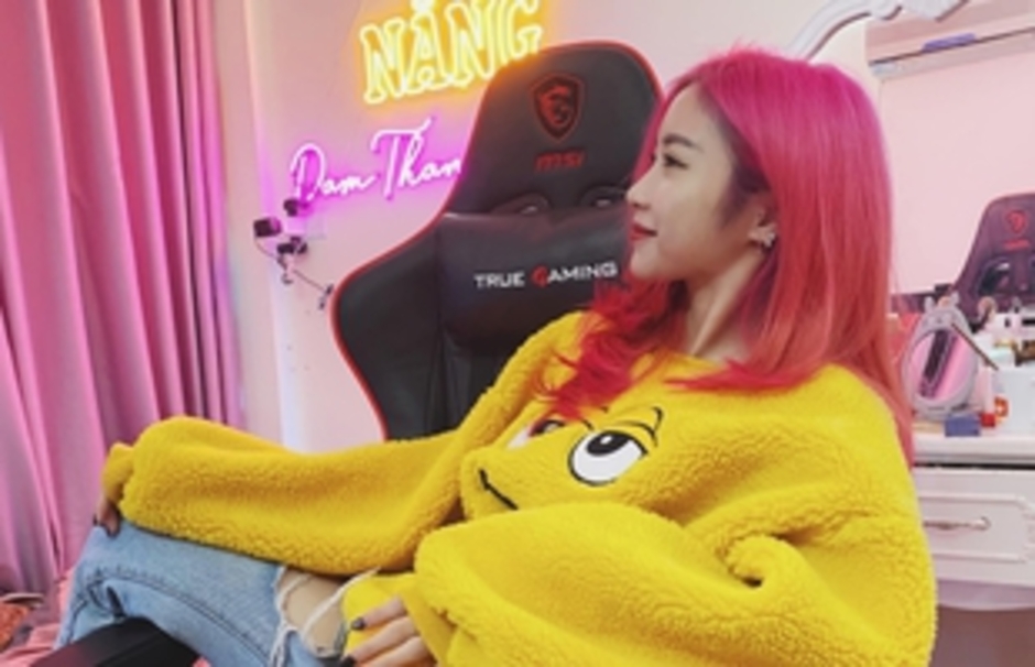 "Khám Phá Những Khoảnh Khắc Tuyệt Đẹp Của Nữ Streamer Nắng - Khi 'Nàng ...